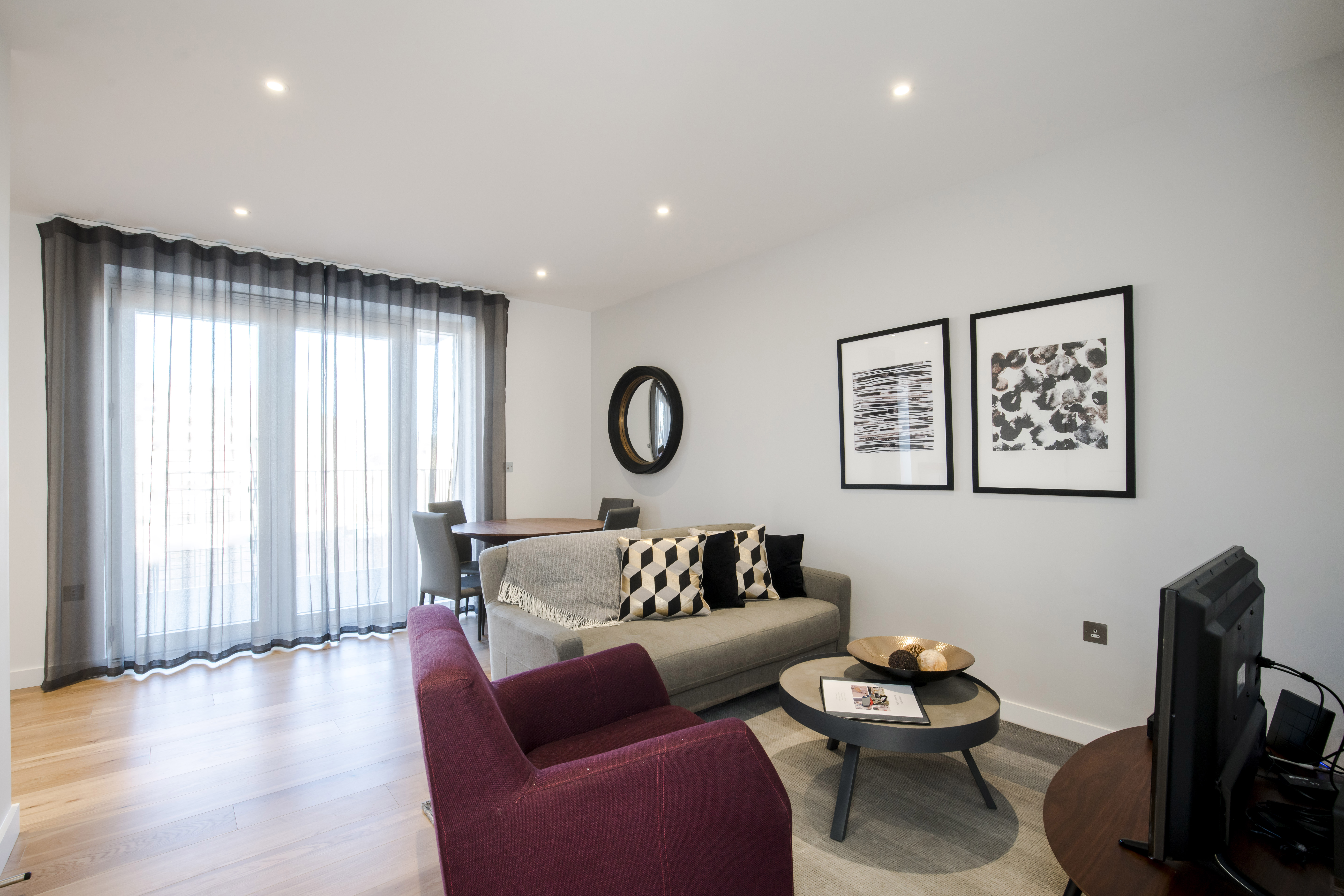 Short Let 1 Bed – John Thorogood